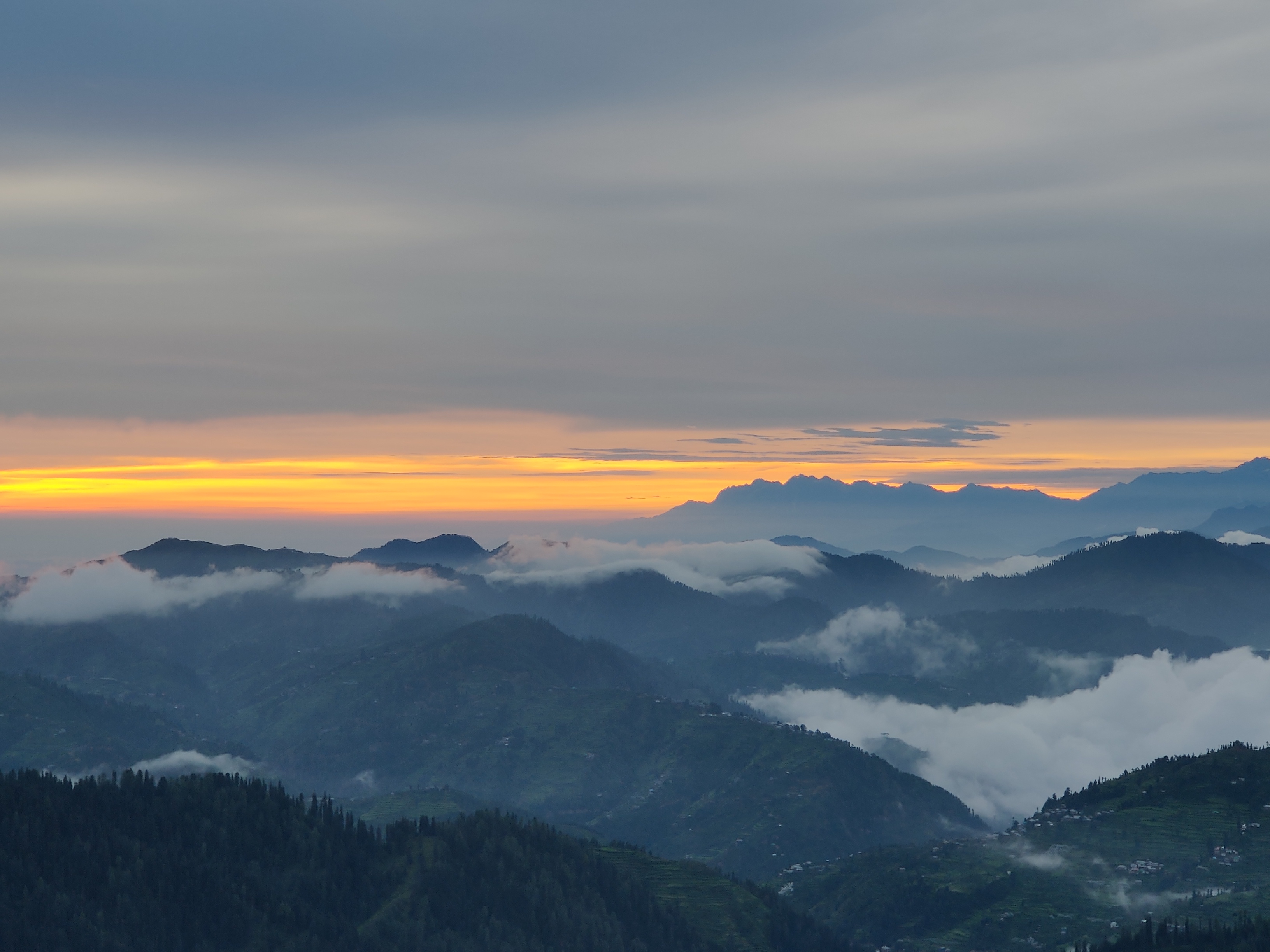 Raghupur Fort Trek - Ancient Himalayan Fortress with Panoramic Views ...